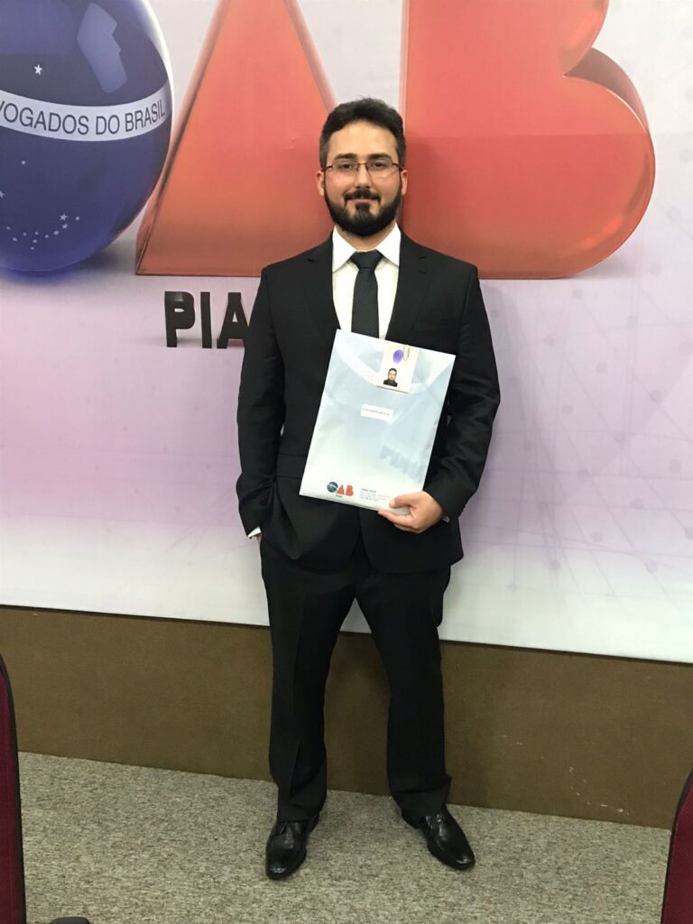 ENTREVISTA: Victor Leal - Aprovado no XXXIII Exame da OAB