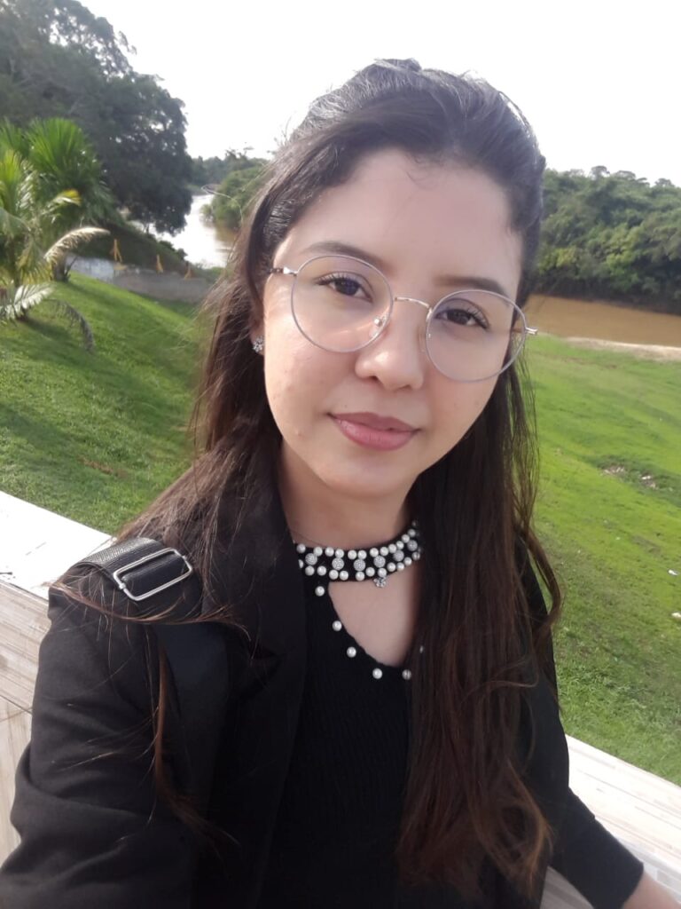 ENTREVISTA: Evilandia de Lucena - Aprovada em 3º lugar para Assistente ...