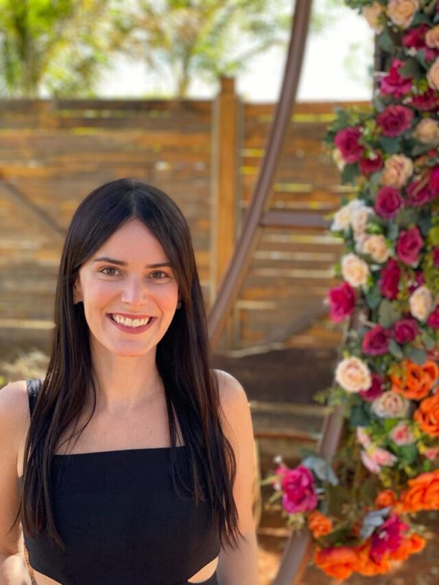 ENTREVISTA: Carolina de Castro - Aprovada no concurso do Senado