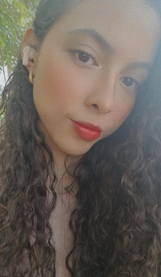 ENTREVISTA: Layanne Freitas - Aprovada em 1º lugar para Analista ...